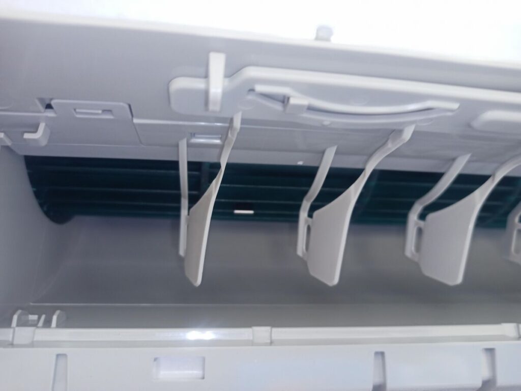 シャープAC-28LFT分解クリーニング